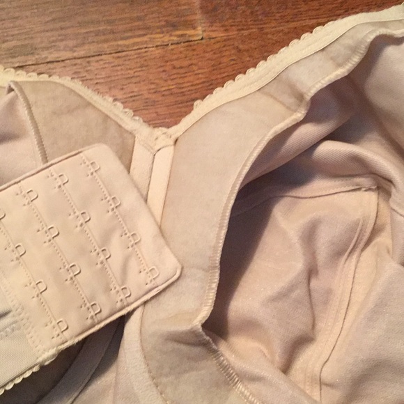 Elila | Intimates & Sleepwear | Elila 35 Soft Cup Bra Nude | Poshmark
